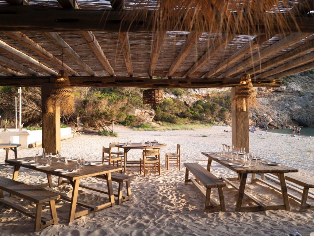 WHITE IBIZA Journal — Sun-kissed days and starry nights – El Silencio ...